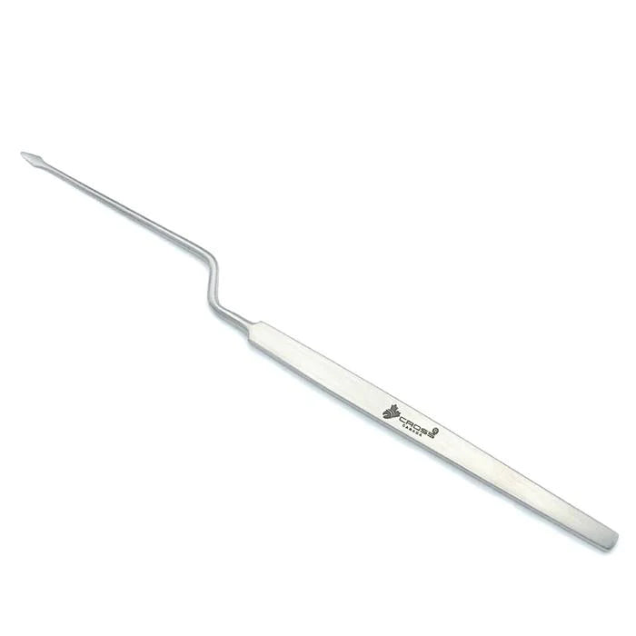 NEEDLE EAR KNIVES